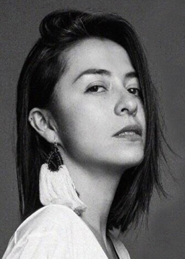 LAURA CARRILLO - IES Moda Casa de Francia Universidad de Diseño de Moda